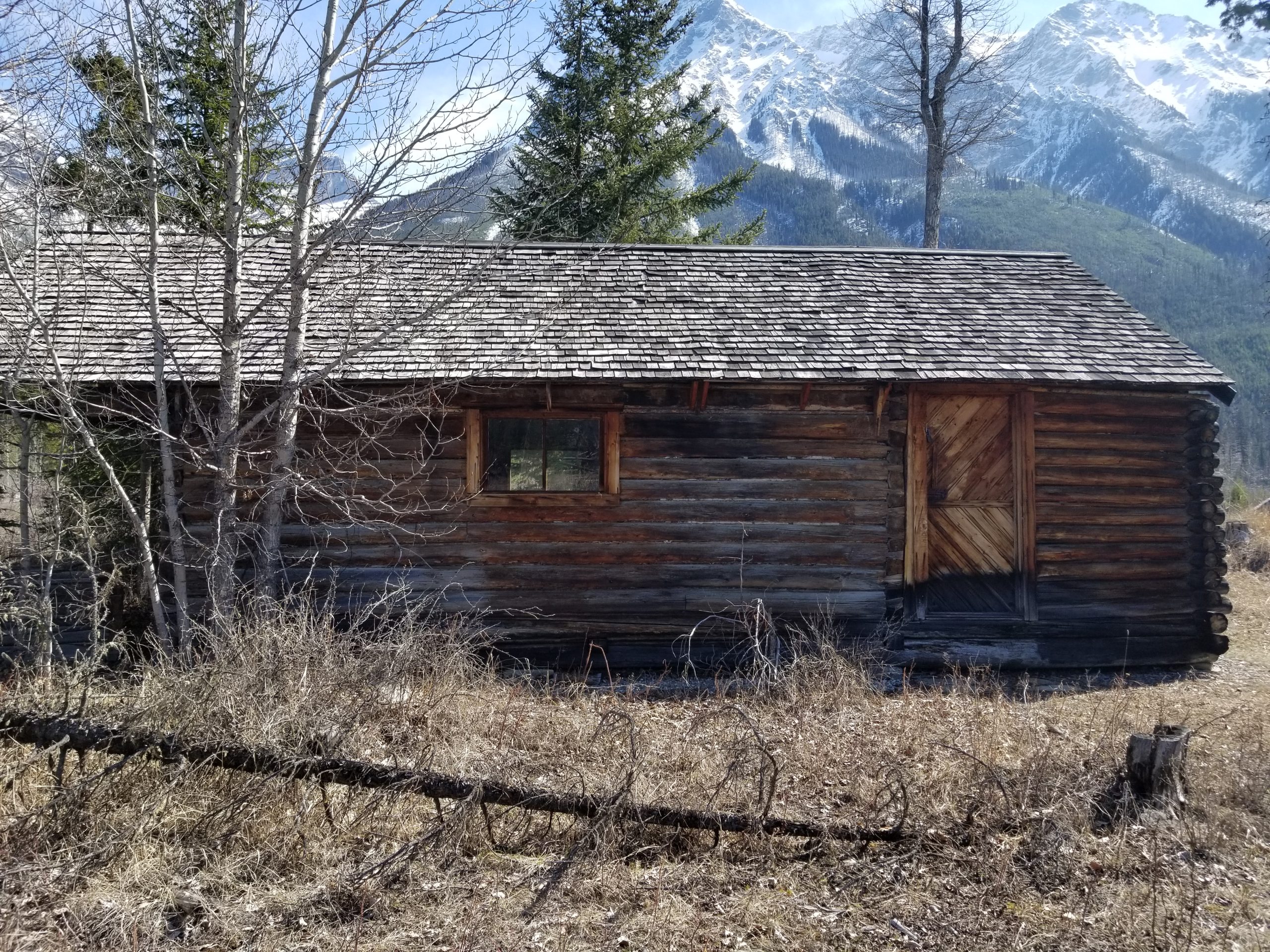 Deer Lodge Cabin - Digitally Preserving Alberta's Diverse Cultural Heritage